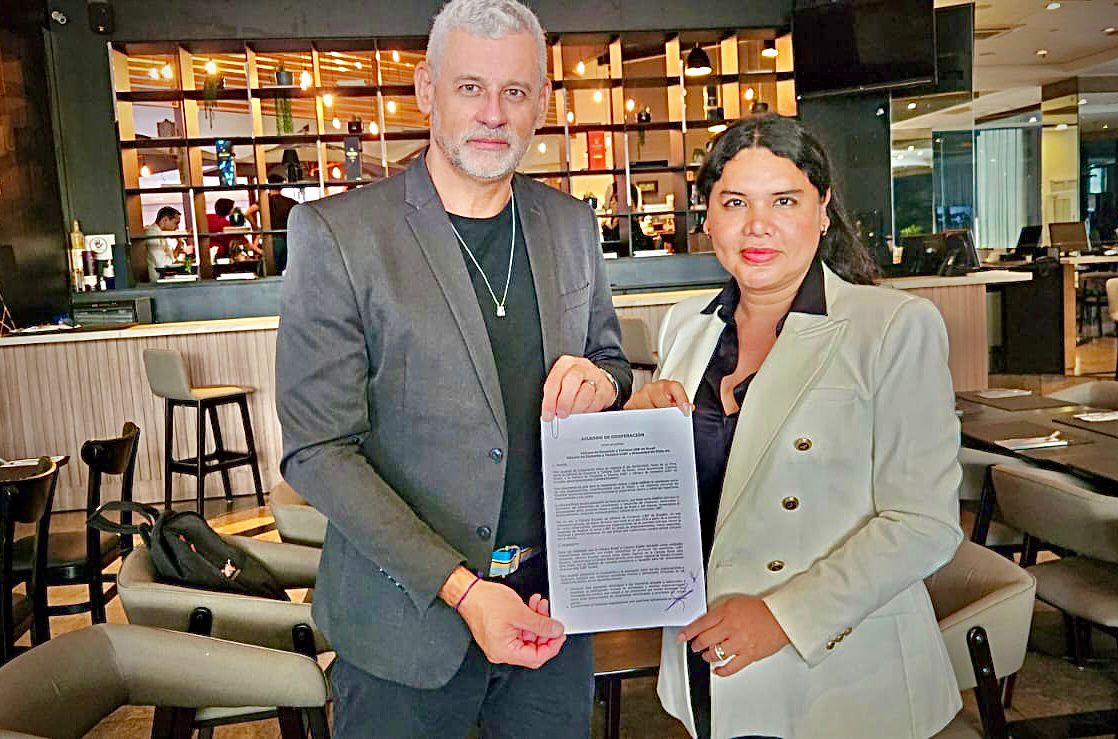 Hoja de Vida – Psic. Diane Rodríguez, Activista y Consultora